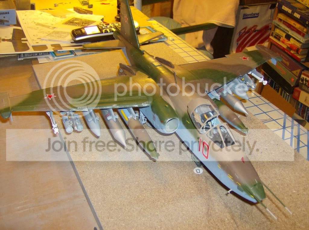 Trumpeter Su-25 - Ready for Inspection - Large Scale Planes